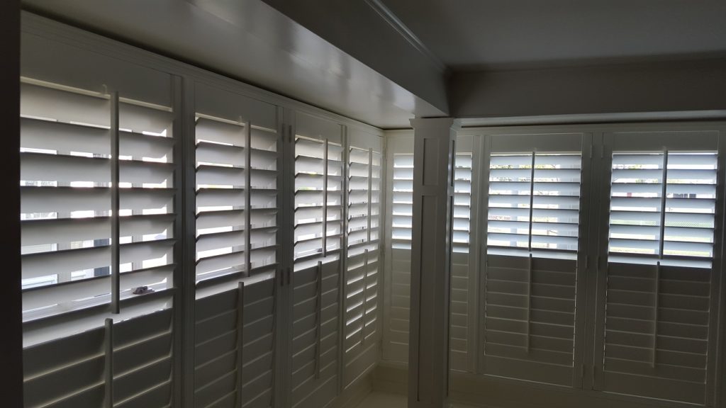 Basswood Corner Window Shutter - Plantation Shutters,Blinds,Window ...